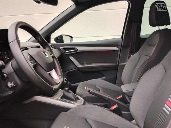 Black SEAT Arona 2021 in Kaunas, with an engine capacity of 1.00 L and mileage of 22 thousand km for 23409 €, photo 6 on AUTOMOTO.COM.LV