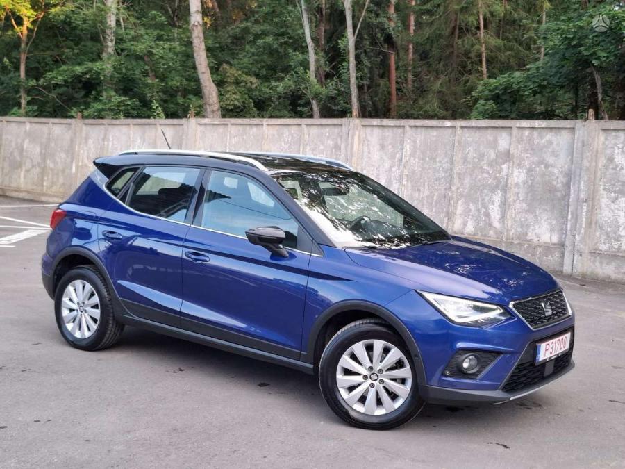 Zils SEAT Arona 2018 Viļņa, ar dzinēja tilpumu 1.60 L un nobraukumu 222 tūkst. km par 9200 €, foto 1 vietnē AUTOMOTO.COM.LV