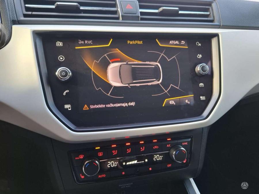 Zils SEAT Arona 2018 Viļņa, ar dzinēja tilpumu 1.60 L un nobraukumu 222 tūkst. km par 9200 €, foto 32 vietnē AUTOMOTO.COM.LV