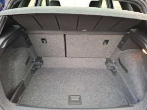 Zils SEAT Arona 2018 Viļņa, ar dzinēja tilpumu 1.60 L un nobraukumu 222 tūkst. km par 9200 €, foto 38 vietnē AUTOMOTO.COM.LV