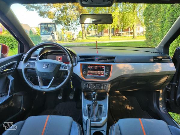 Сеат Arona 2019 в Тельшяй на AUTOMOTO.COM.LV Синий Сеат Arona 2019 в Тельшяй, объемом двигателя 1.00 л и пробегом 58 тыс. км за 13000 €, фото 10 на AUTOMOTO.COM.LV