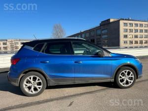 Blue SEAT Arona 2021 in Riga, with an engine capacity of 1.00 L and mileage of 62 thousand km for 15500 €, photo 3 on AUTOMOTO.COM.LV