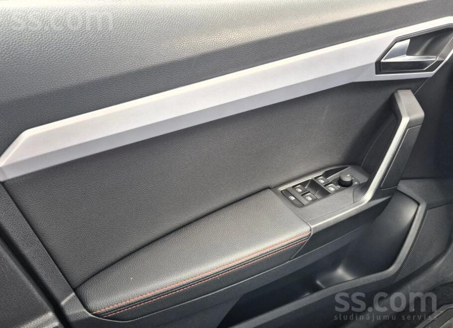 Zils SEAT Arona 2021 Rīga, ar dzinēja tilpumu 1.00 L un nobraukumu 90 tūkst. km par 14490 €, foto 18 vietnē AUTOMOTO.COM.LV