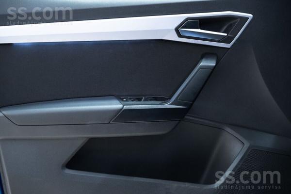 Blue SEAT Arona 2023 in Riga, with an engine capacity of 1.00 L and mileage of 57 thousand km for 18490 €, photo 10 on AUTOMOTO.COM.LV