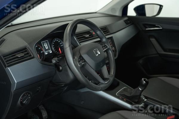 Zils SEAT Arona 2018 Rīga, ar dzinēja tilpumu 1.00 L un nobraukumu 32 tūkst. km par 10990 €, foto 6 vietnē AUTOMOTO.COM.LV