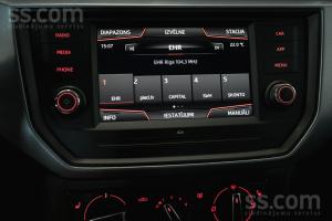 Blue SEAT Arona 2018 in Riga, with an engine capacity of 1.00 L and mileage of 32 thousand km for 10990 €, photo 10 on AUTOMOTO.COM.LV