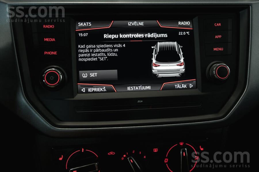 Blue SEAT Arona 2018 in Riga, with an engine capacity of 1.00 L and mileage of 32 thousand km for 10990 €, photo 12 on AUTOMOTO.COM.LV