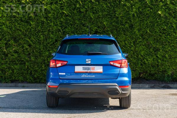 Blue SEAT Arona 2023 in Riga, with an engine capacity of 1.00 L and mileage of 39 thousand km for 16900 €, photo 6 on AUTOMOTO.COM.LV