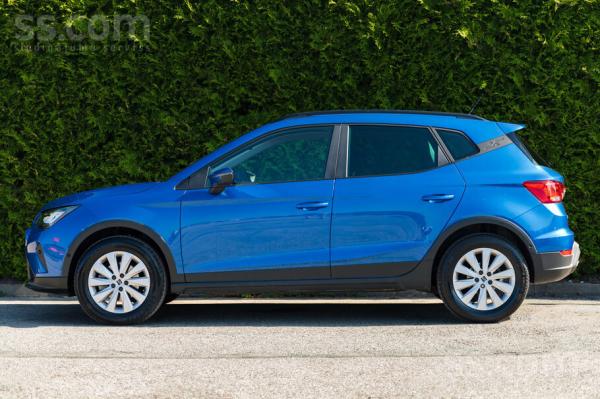 Blue SEAT Arona 2023 in Riga, with an engine capacity of 1.00 L and mileage of 39 thousand km for 16900 €, photo 9 on AUTOMOTO.COM.LV
