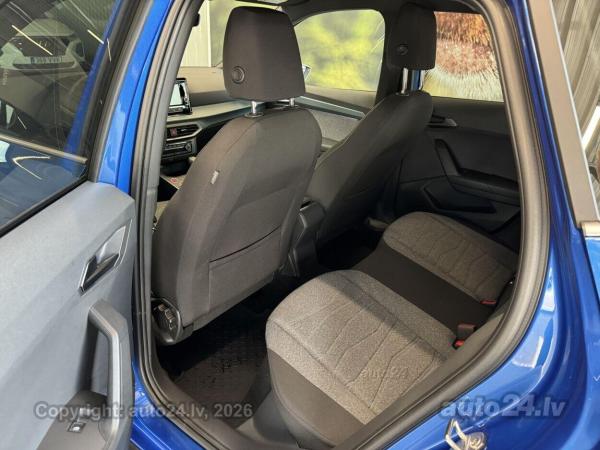 Zils SEAT Arona 2024 Tallina, ar dzinēja tilpumu 1.00 L un nobraukumu 13 tūkst. km par 19900 €, foto 5 vietnē AUTOMOTO.COM.LV