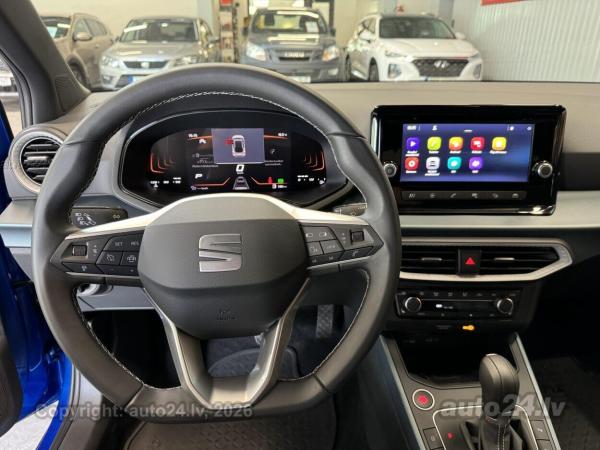 Zils SEAT Arona 2024 Tallina, ar dzinēja tilpumu 1.00 L un nobraukumu 13 tūkst. km par 19900 €, foto 10 vietnē AUTOMOTO.COM.LV