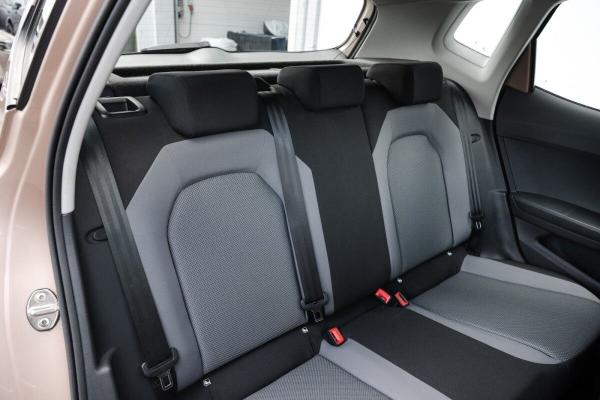 Brown SEAT Arona 2018 in Riga, with an engine capacity of 1.60 L and mileage of 103 thousand km for 11650 €, photo 7 on AUTOMOTO.COM.LV