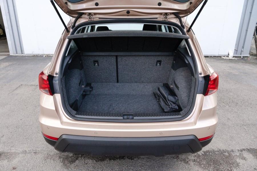 Brown SEAT Arona 2018 in Riga, with an engine capacity of 1.60 L and mileage of 103 thousand km for 11650 €, photo 20 on AUTOMOTO.COM.LV