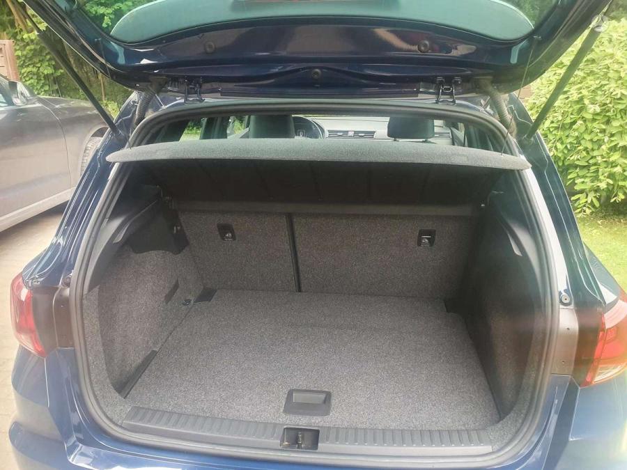 SEAT Arona 2018 in Siauliai, with an engine capacity of 1.00 L and mileage of 132 thousand km for 9999 €, photo 13 on AUTOMOTO.COM.LV