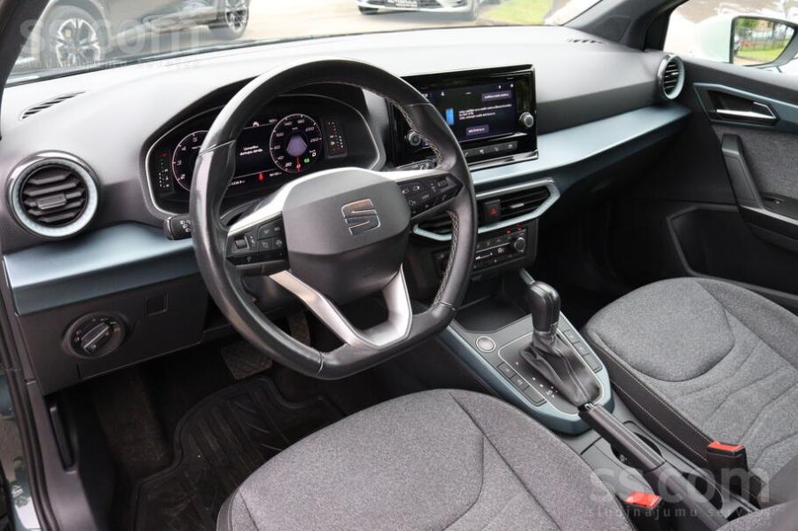 Green SEAT Arona 2021 in Riga, with an engine capacity of 1.00 L and mileage of 90 thousand km for 14490 €, photo 10 on AUTOMOTO.COM.LV
