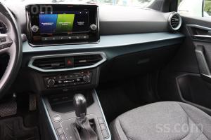 Green SEAT Arona 2021 in Riga, with an engine capacity of 1.00 L and mileage of 90 thousand km for 14490 €, photo 13 on AUTOMOTO.COM.LV