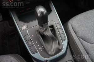 Green SEAT Arona 2021 in Riga, with an engine capacity of 1.00 L and mileage of 90 thousand km for 14490 €, photo 23 on AUTOMOTO.COM.LV