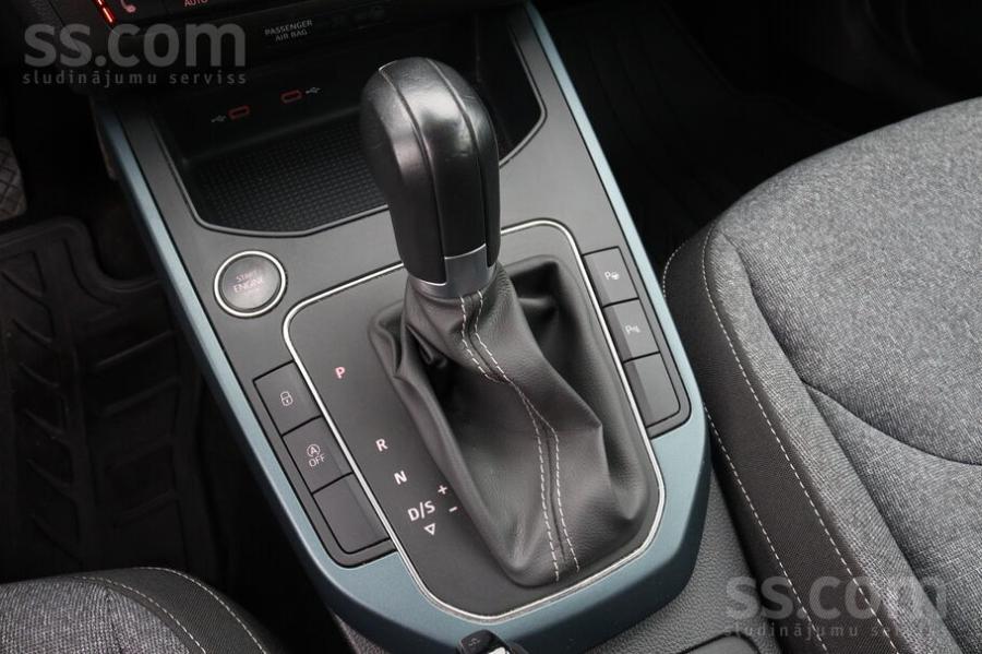Green SEAT Arona 2021 in Riga, with an engine capacity of 1.00 L and mileage of 90 thousand km for 14490 €, photo 23 on AUTOMOTO.COM.LV