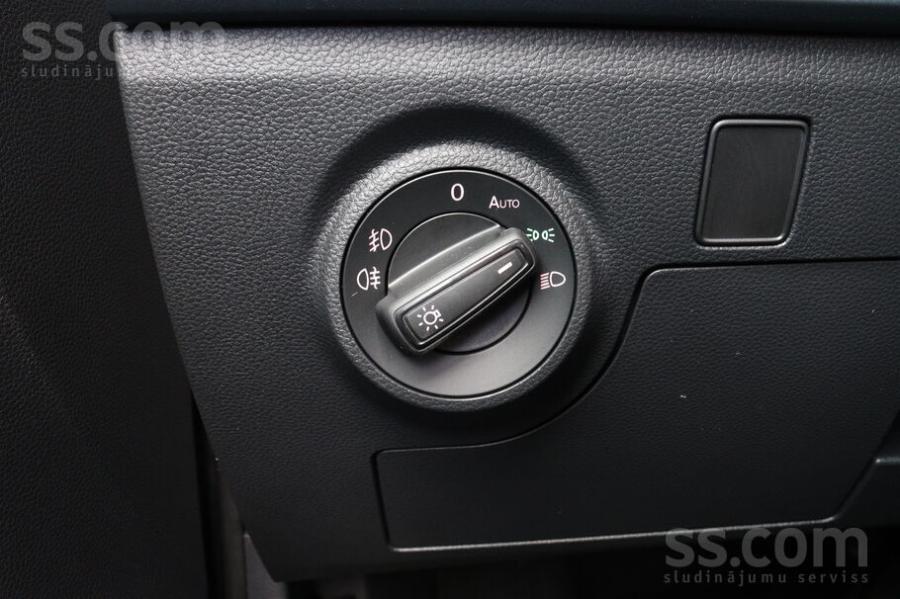 Green SEAT Arona 2021 in Riga, with an engine capacity of 1.00 L and mileage of 47 thousand km for 15200 €, photo 22 on AUTOMOTO.COM.LV