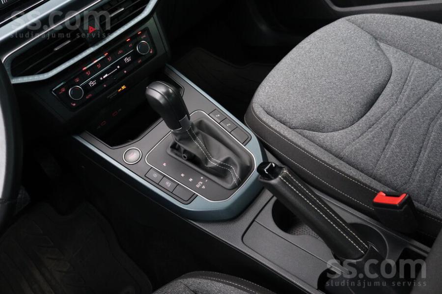 Green SEAT Arona 2021 in Riga, with an engine capacity of 1.00 L and mileage of 47 thousand km for 15200 €, photo 25 on AUTOMOTO.COM.LV