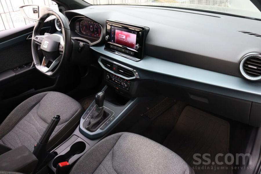 Green SEAT Arona 2021 in Riga, with an engine capacity of 1.00 L and mileage of 47 thousand km for 15200 €, photo 29 on AUTOMOTO.COM.LV