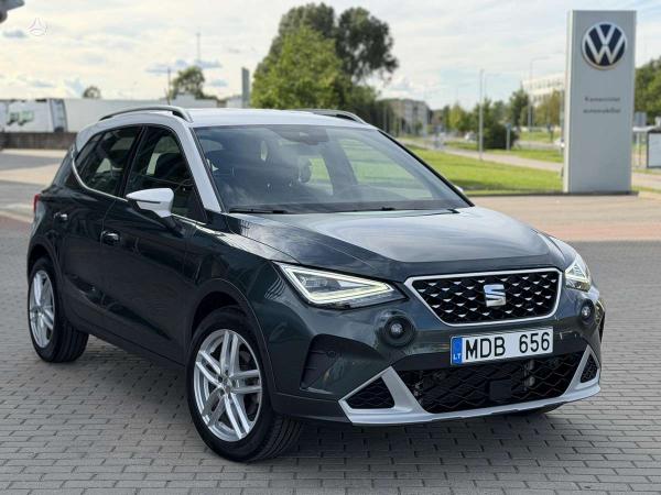 Green SEAT Arona 2021 in Siauliai, with an engine capacity of 1.00 L and mileage of 20 thousand km for 16300 €, photo 3 on AUTOMOTO.COM.LV