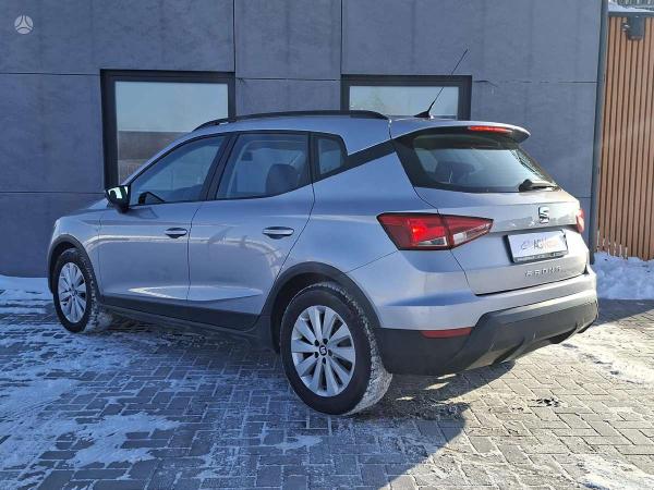 Pelēks SEAT Arona 2019 Viļņa, ar dzinēja tilpumu 1.00 L un nobraukumu 141 tūkst. km par 10600 €, foto 4 vietnē AUTOMOTO.COM.LV