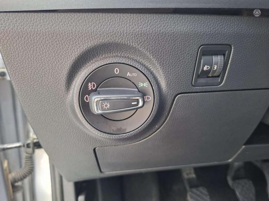 Grey SEAT Arona 2019 in Vilnius, with an engine capacity of 1.00 L and mileage of 145 thousand km for 9990 €, photo 17 on AUTOMOTO.COM.LV