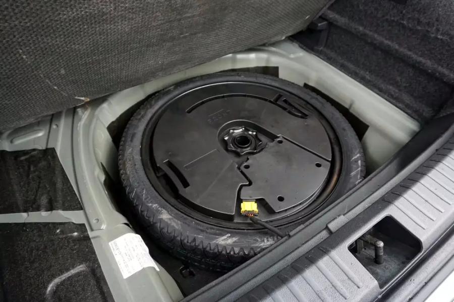Pelēks SEAT Arona 2019 Rīga, ar dzinēja tilpumu 1.60 L un nobraukumu 178 tūkst. km par 10400 €, foto 25 vietnē AUTOMOTO.COM.LV