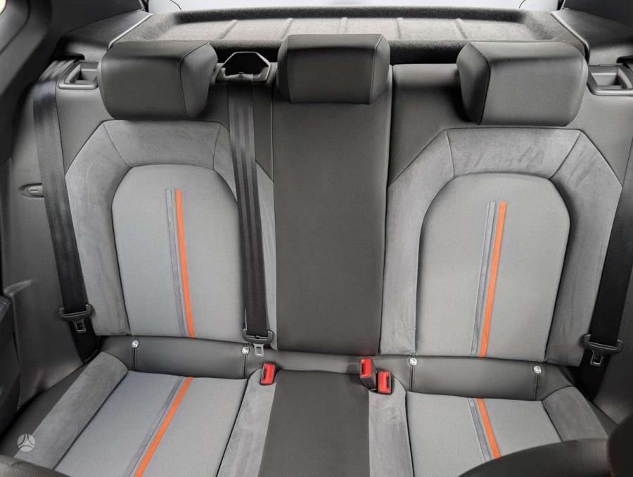 Pelēks SEAT Arona 2019 Kauņa, ar dzinēja tilpumu 1.60 L un nobraukumu 224 tūkst. km par 8500 €, foto 15 vietnē AUTOMOTO.COM.LV