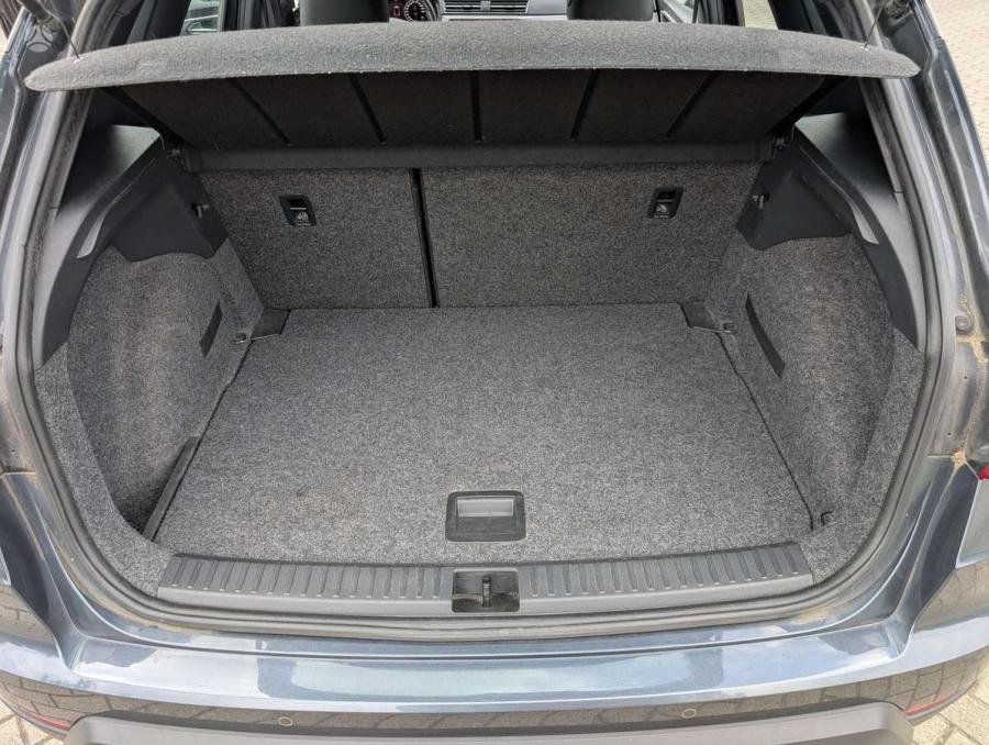 Pelēks SEAT Arona 2019 Kauņa, ar dzinēja tilpumu 1.60 L un nobraukumu 224 tūkst. km par 8500 €, foto 16 vietnē AUTOMOTO.COM.LV