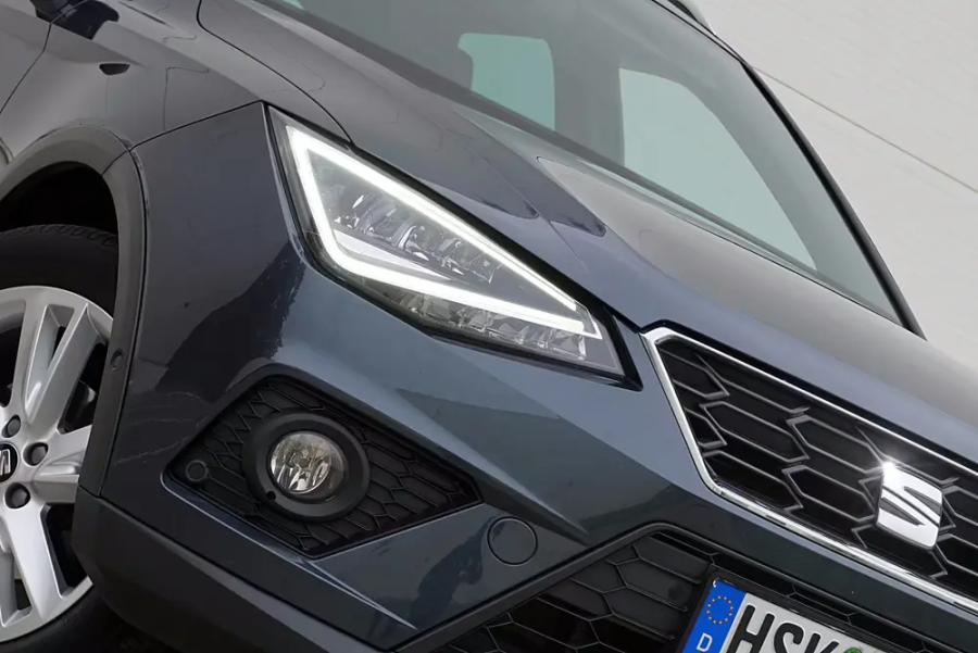 Pelēks SEAT Arona 2020 Rīga, ar dzinēja tilpumu 1.60 L un nobraukumu 177 tūkst. km par 9900 €, foto 1 vietnē AUTOMOTO.COM.LV