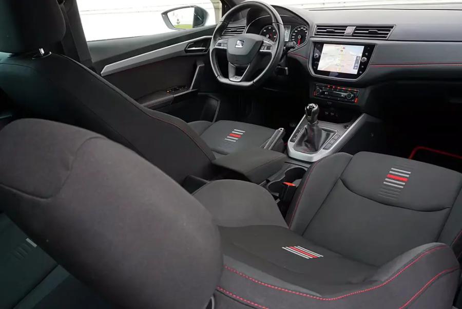 Pelēks SEAT Arona 2020 Rīga, ar dzinēja tilpumu 1.60 L un nobraukumu 177 tūkst. km par 9900 €, foto 15 vietnē AUTOMOTO.COM.LV