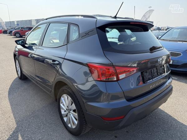 Grey SEAT Arona 2021 in Vilnius, with an engine capacity of 1.00 L and mileage of 213 thousand km for 9499 €, photo 4 on AUTOMOTO.COM.LV