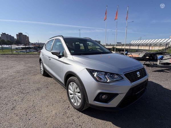 Pelēks SEAT Arona 2021 Kauņa, ar dzinēja tilpumu 1.60 L un nobraukumu 129 tūkst. km par 11000 €, foto 1 vietnē AUTOMOTO.COM.LV