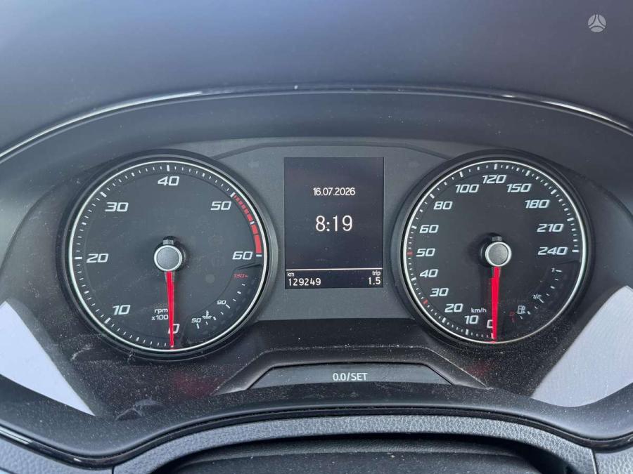 Grey SEAT Arona 2021 in Kaunas, with an engine capacity of 1.60 L and mileage of 129 thousand km for 11000 €, photo 17 on AUTOMOTO.COM.LV