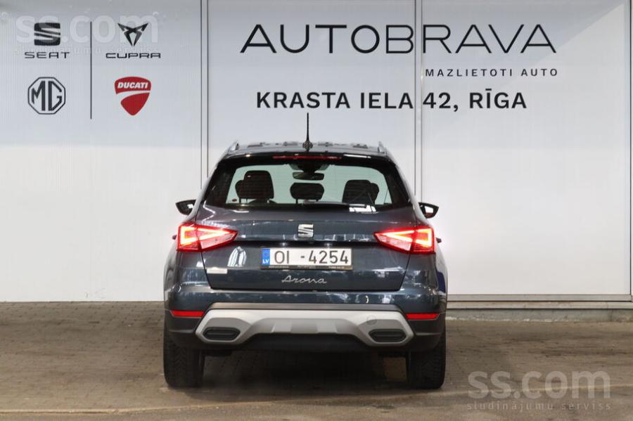 Grey SEAT Arona 2022 in Riga, with an engine capacity of 1.00 L and mileage of 35 thousand km for 16490 €, photo 7 on AUTOMOTO.COM.LV