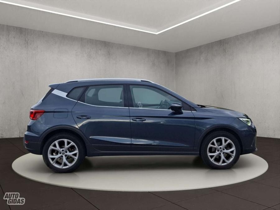 Pelēks SEAT Arona 2023 Kauņa, ar dzinēja tilpumu 1.00 L un nobraukumu 14 tūkst. km par 27437 €, foto 6 vietnē AUTOMOTO.COM.LV
