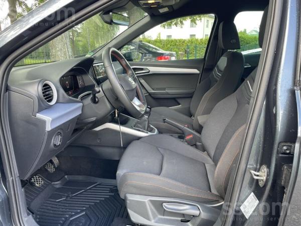 Grey SEAT Arona 2023 in Riga, with an engine capacity of 1.00 L and mileage of 6 thousand km for 15990 €, photo 10 on AUTOMOTO.COM.LV