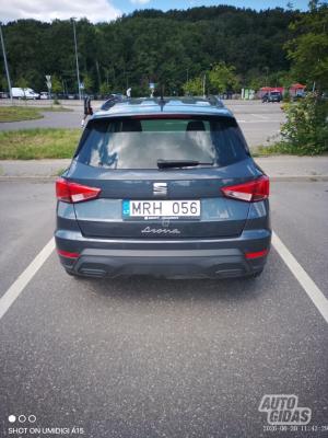 Pelēks SEAT Arona 2023 Druskininkai, ar dzinēja tilpumu 1.00 L un nobraukumu 17 tūkst. km par 16500 €, foto  vietnē AUTOMOTO.COM.LV