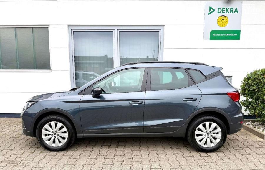 Grey SEAT Arona 2024 in Kaunas, with an engine capacity of 1.00 L and mileage of 31 thousand km for 22626 €, photo 6 on AUTOMOTO.COM.LV