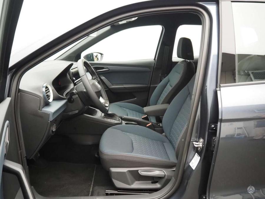 Grey SEAT Arona 2025 in Vilnius, with an engine capacity of 1.00 L and mileage of 0 thousand km for 24600 €, photo 9 on AUTOMOTO.COM.LV