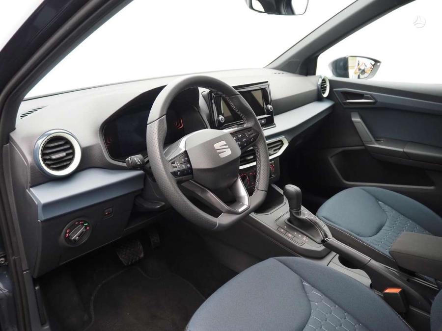 Grey SEAT Arona 2025 in Vilnius, with an engine capacity of 1.00 L and mileage of 0 thousand km for 24600 €, photo 10 on AUTOMOTO.COM.LV