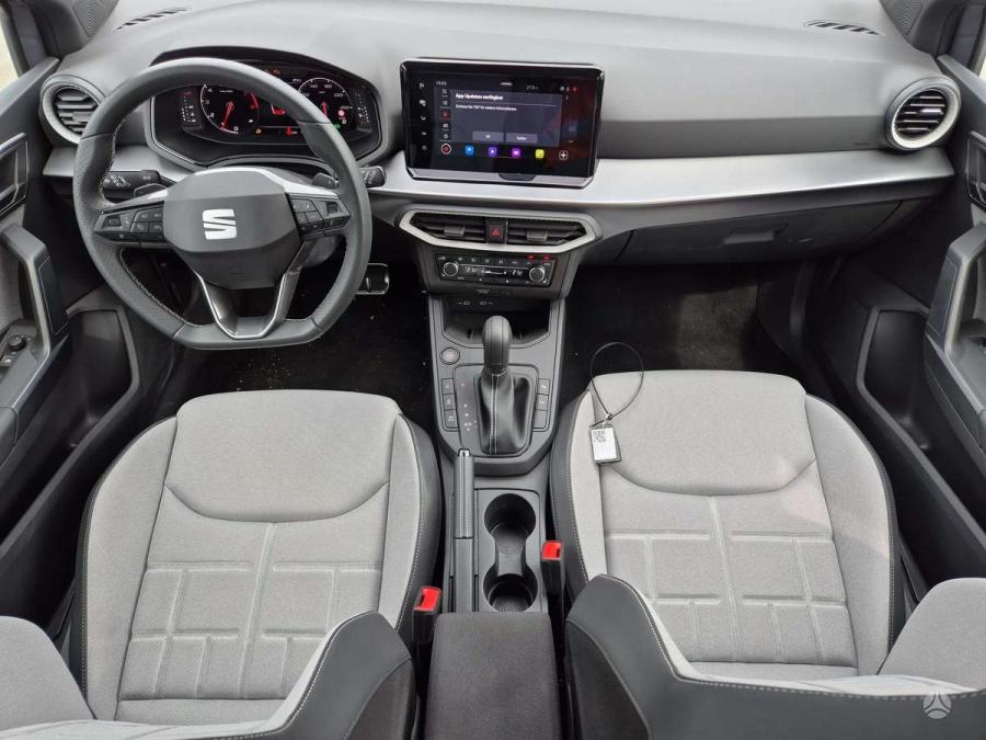Grey SEAT Arona 2026 in Siauliai, with an engine capacity of 1.50 L and mileage of 12 thousand km for 18500 €, photo 6 on AUTOMOTO.COM.LV