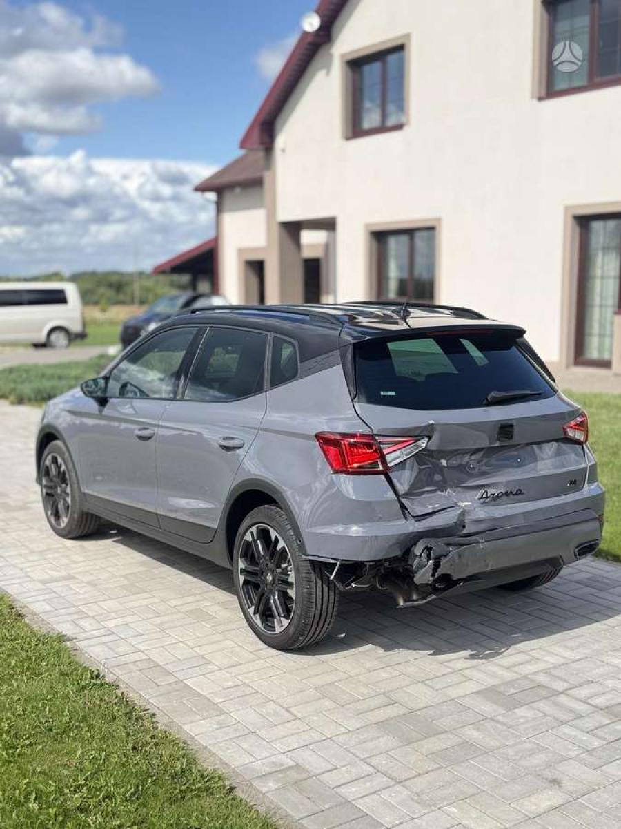 Pelēks SEAT Arona 2026 Šauļi, ar dzinēja tilpumu 1.50 L un nobraukumu 12 tūkst. km par 17800 €, foto 6 vietnē AUTOMOTO.COM.LV