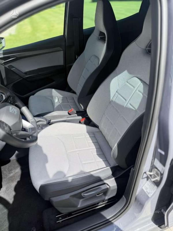 Pelēks SEAT Arona 2026 Šauļi, ar dzinēja tilpumu 1.50 L un nobraukumu 12 tūkst. km par 17800 €, foto 8 vietnē AUTOMOTO.COM.LV