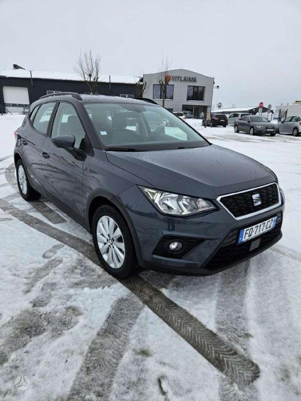 Pelēks SEAT Arona 2020 Tauragė, ar dzinēja tilpumu 1.60 L un nobraukumu 170 tūkst. km par 11500 €, foto 4 vietnē AUTOMOTO.COM.LV