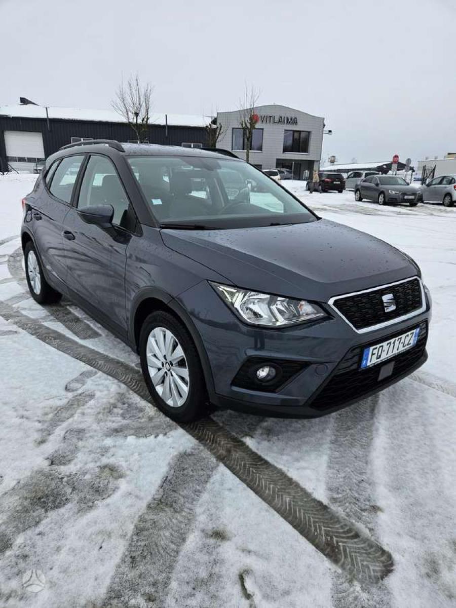Grey SEAT Arona 2020 in Taurage, with an engine capacity of 1.60 L and mileage of 170 thousand km for 11500 €, photo 4 on AUTOMOTO.COM.LV