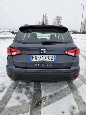 Grey SEAT Arona 2020 in Taurage, with an engine capacity of 1.60 L and mileage of 170 thousand km for 11500 €, photo 5 on AUTOMOTO.COM.LV