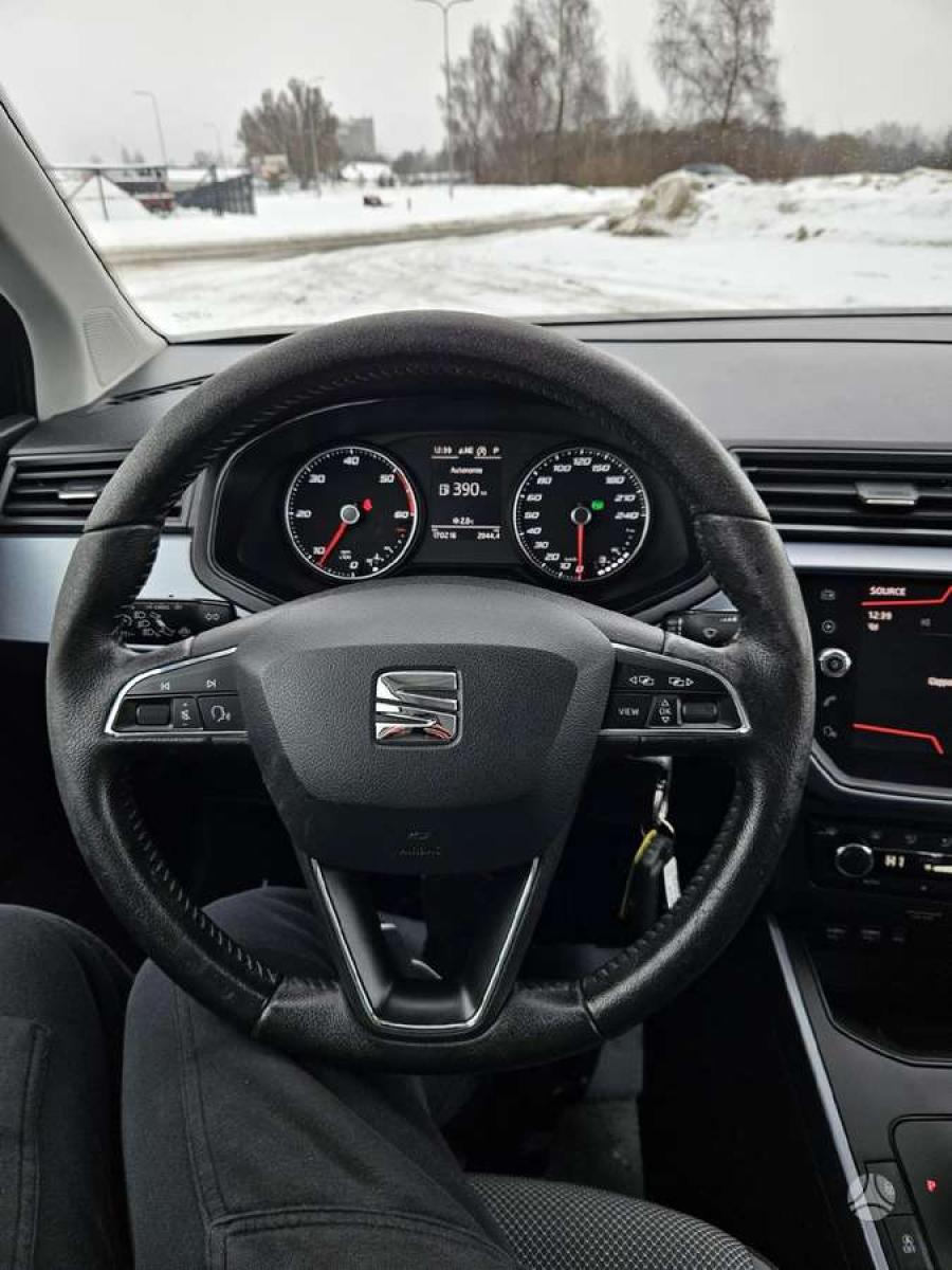 Pelēks SEAT Arona 2020 Tauragė, ar dzinēja tilpumu 1.60 L un nobraukumu 170 tūkst. km par 11500 €, foto 10 vietnē AUTOMOTO.COM.LV